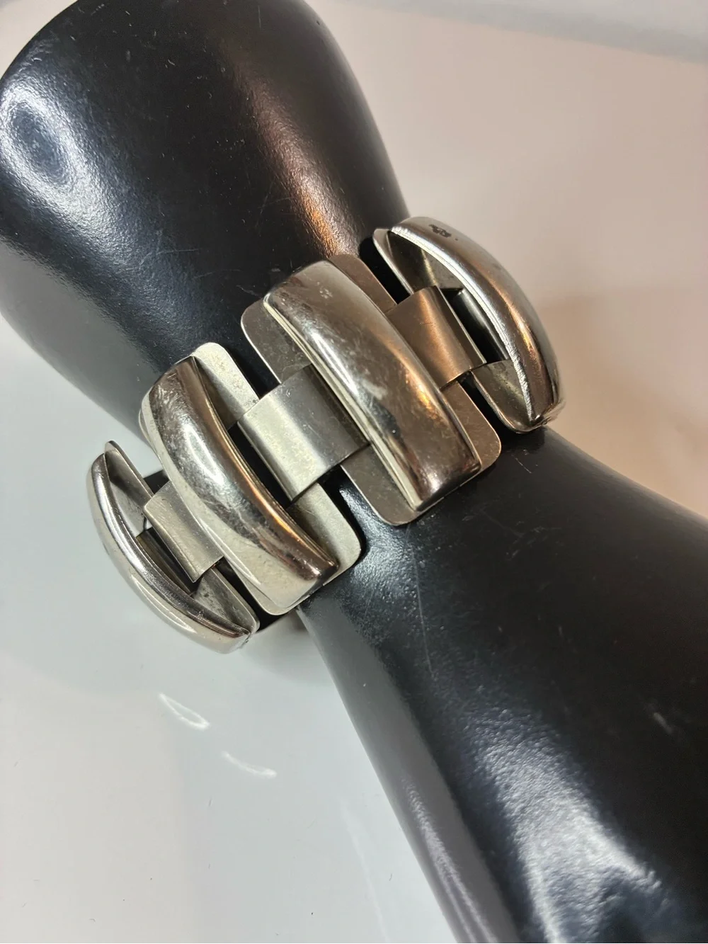 Source Unknown | Jewelry | Silvertone Wide Hlink Bracelet Domed ...